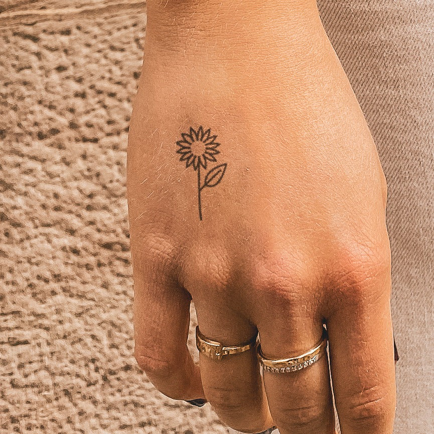 Sonnenblume Tattoo Filigran
