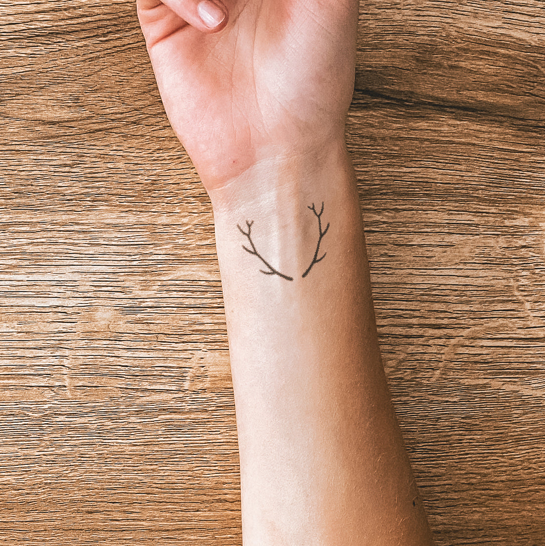 Hirschgeweih schmal | Temporäres Tattoo | Inkster